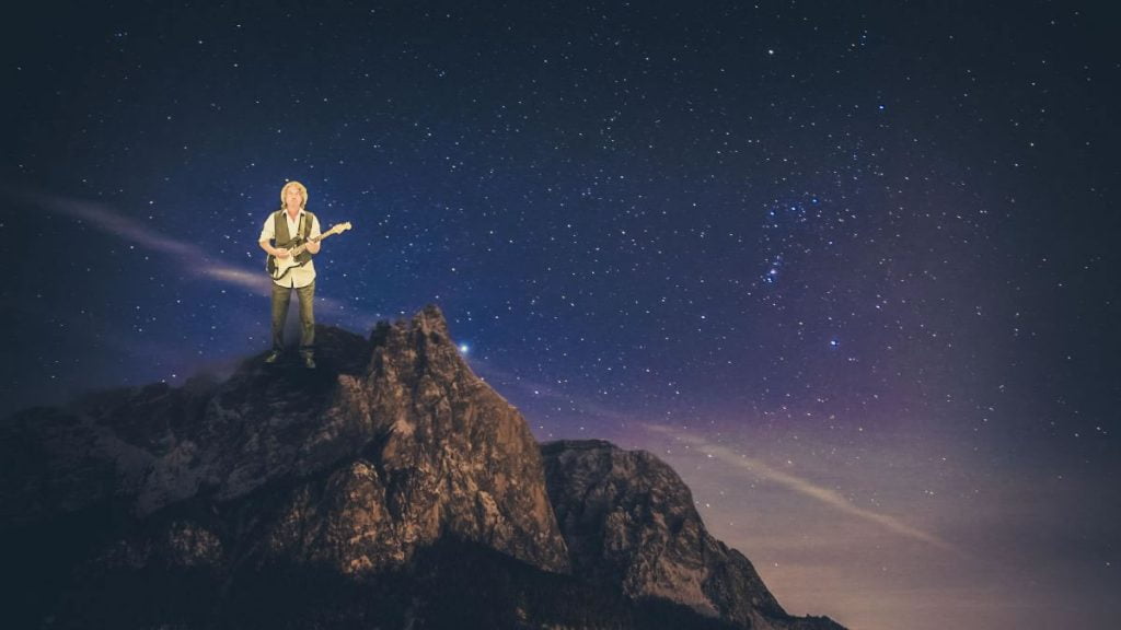 Deni Kožić, kantautor i bivši gitarist Pipsa, predstavlja pjesmu "Eko ...