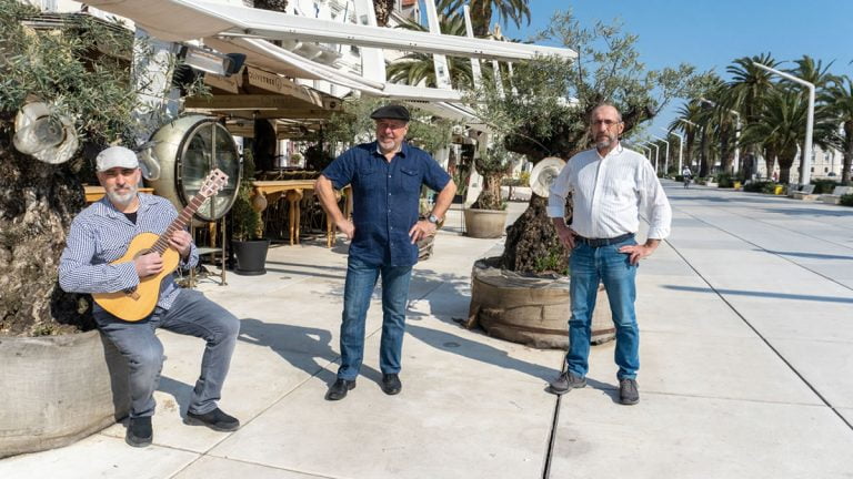 Dalmatinski velikani Trio Gušt imaju očaravajući novi video spot za ...