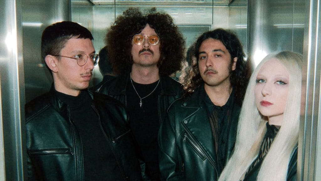 Djeca, glasan i mračan, a po novom i četveročlani bend, promoviraju ...